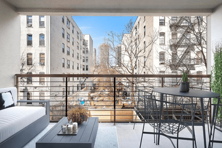 NYC balcony Decor: 40+ inspiring Ideas - Balcony Boss