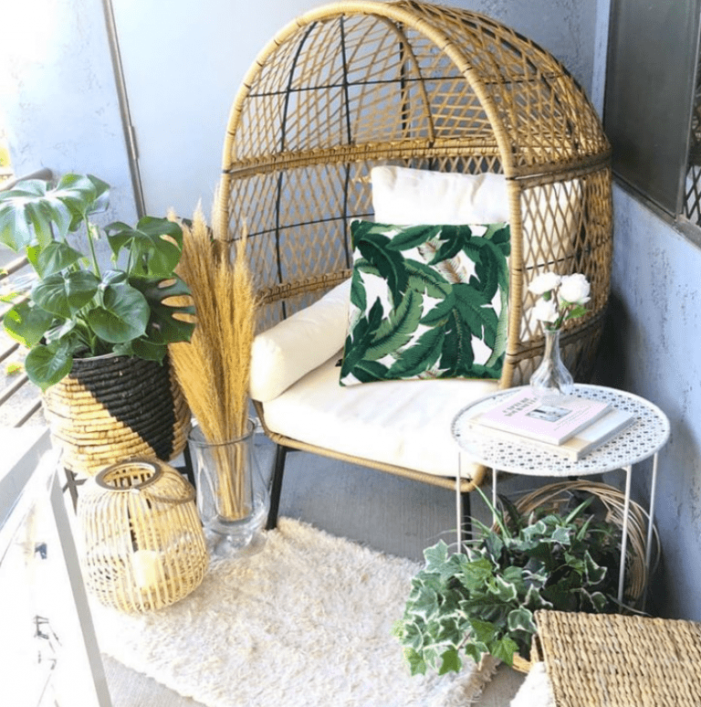 10 Ways to Make Use of the Corner of Your Balcony - Balcony Boss