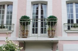 14 Ways to Block Wind on a Balcony, Porch or Patio - Balcony Boss